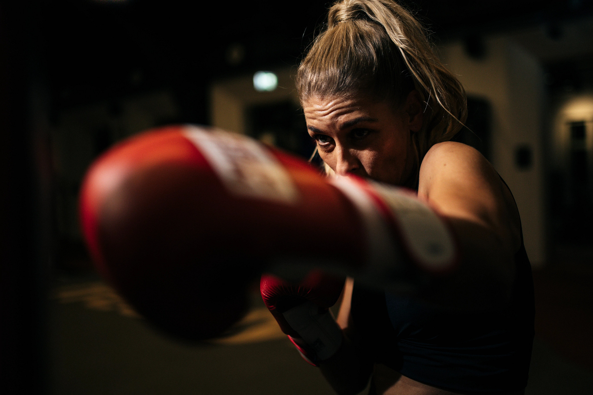 Kickboxen für Frauen: Tipps & Trainingsplan